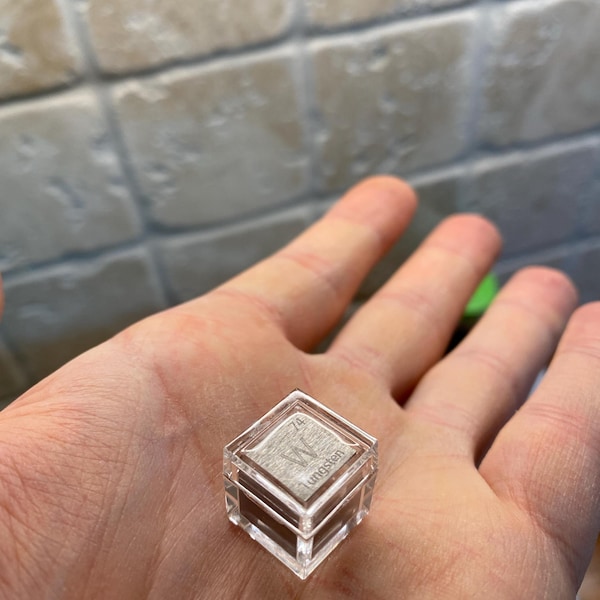 Lutetium Metal Element 71, Periodic Table of the Elements, Lutetium ...