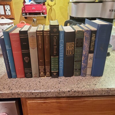 Set of 5 Vintage Books Customizable by Color Authentic Books - Etsy UK