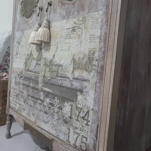 Golden Emblem Decor Mould Redesign With Prima 5x - Etsy