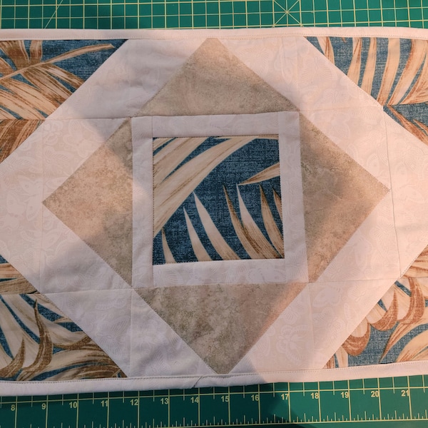 Shattered Diamonds Quilted Placemat Pattern - Quilted Placemats ...