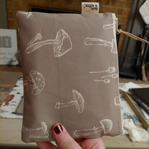 Camp Money Retro Vintage Rubber Coin Pouch Keychain - Etsy