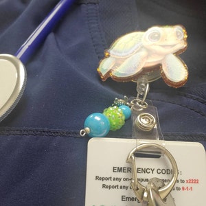 Turtle Badge Reel, Sea Turtle Badge, Beaded Badge, Badge Reel for Nurse ...