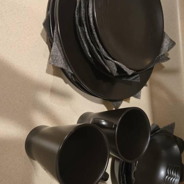 Spiderweb-embossed Gothic Dinnerware Set 16 Pieces Including Dinner and ...