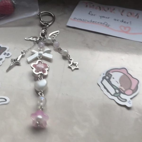 Cute Wing Keychain - Etsy