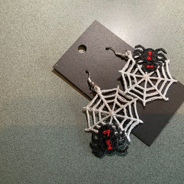 FSL Spider Web Earrings - 4 Spider Webs in a 4x4 Hoop - Spider Web With ...