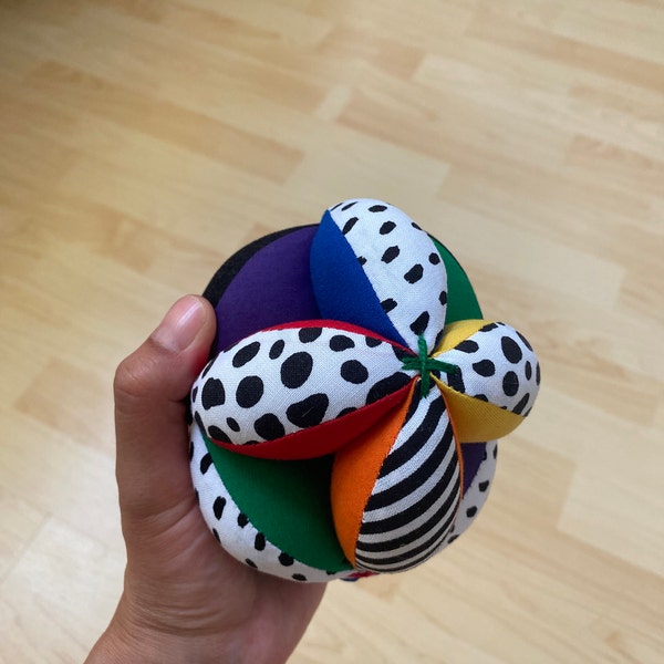 Toddler Learning Ball, Montessori Preschool Toy, Baby Clutch Ball ...