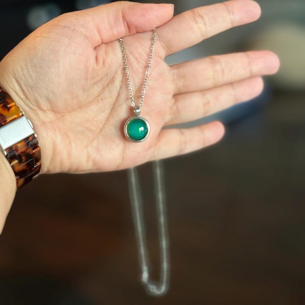 Aurora Borealis Locket Pendant | Pretty Keepsake Jewelry Gifts for Any ...