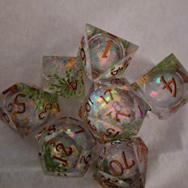 Colorful Magic Crystal DND Dice Set Gift Sharp Edge D&D Dice Chameleon ...