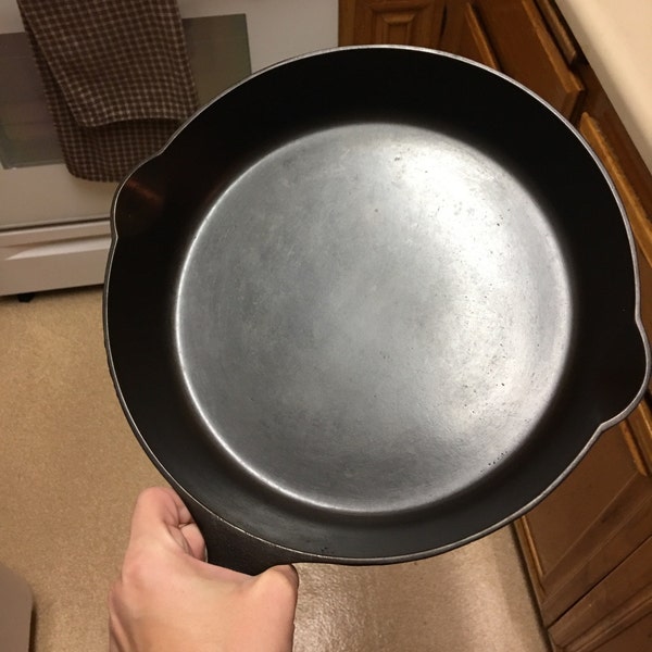 Cast Iron Large Skillet 1940s/50s Large Number 12 Even Sitting ...
