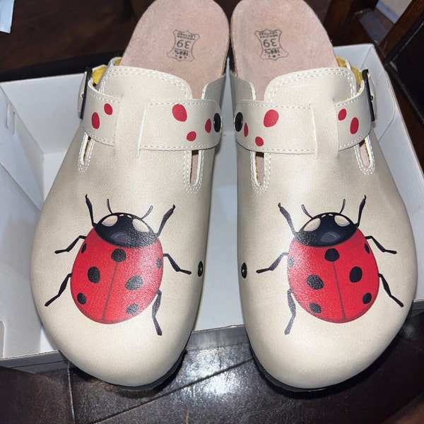 LADYBUG Themed Professional Womens Clogs, Comfortable Nurse & Doctor ...