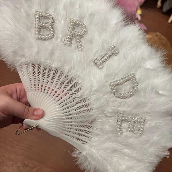 Feather Bride Fan , Custom Bride Wedding Gifts, Bachelorette Party ...