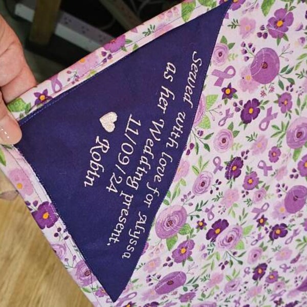 Custom Embroidered Quilt Label Triangular Corner Label Fabric ...