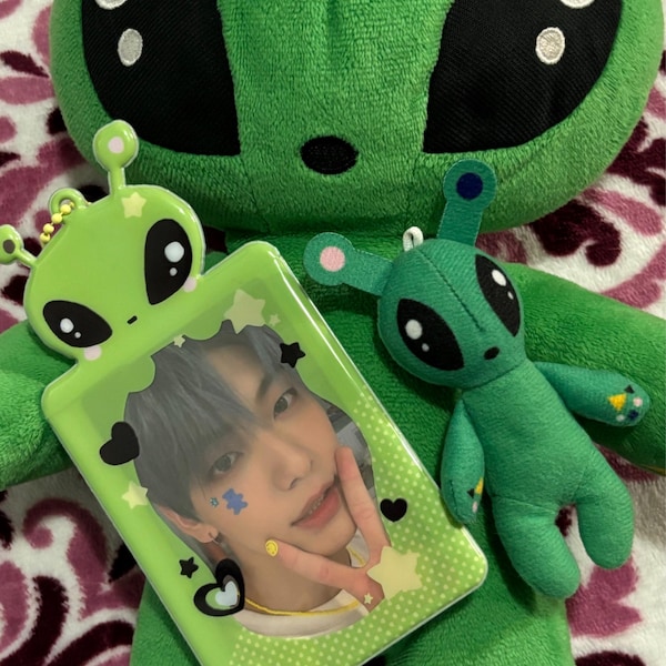 Alien Pvc Photocard Holder - Etsy