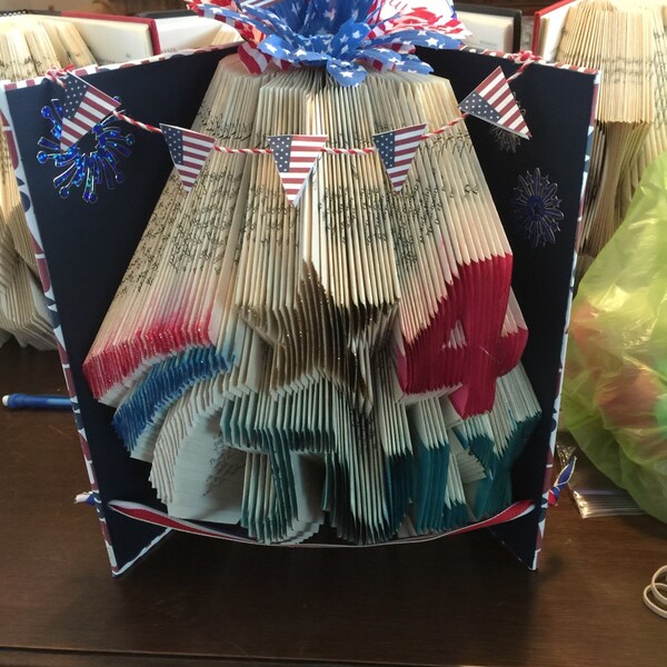July 4th, Independence Day Book Folding Pattern: Plus Free Printable ...