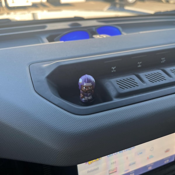 NFL Pipsqueak Minnesota Vikings 1 Inch Car Dashboard Buddy Christmas ...