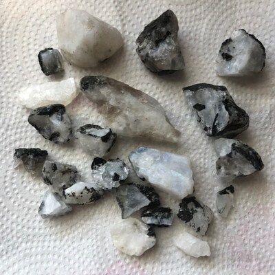Raw Moonstone Crystal 1/4LB Rough Moonstone Rainbow Moonstone AA ...