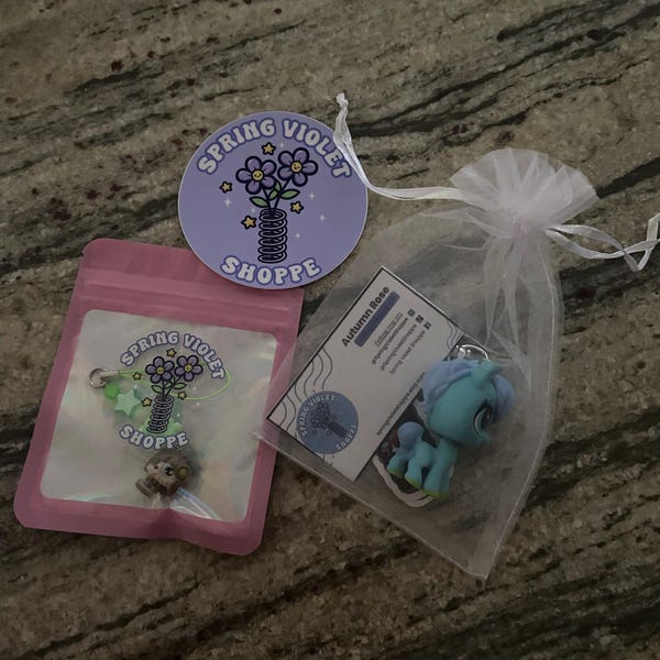 Grumpy Cat/dog LPS Keychain - Etsy