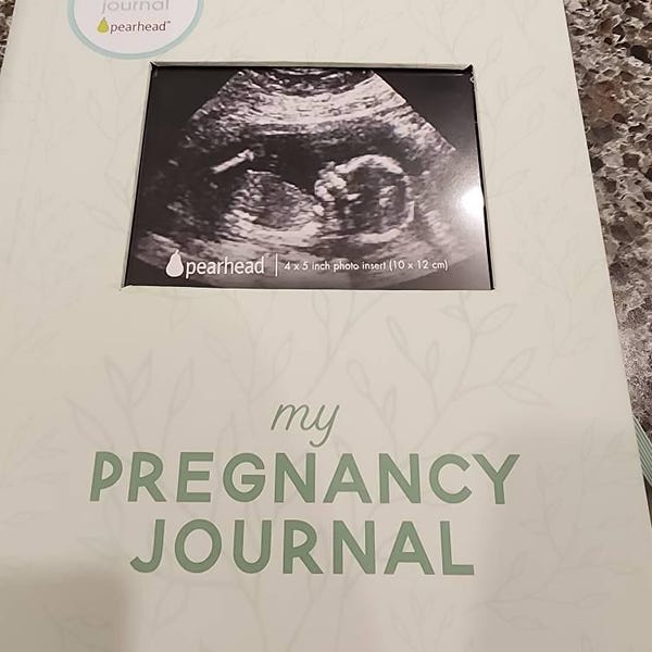 Expecting Mom Gift Box, New Mom Pregnancy Care Package, Future Mom Gift ...