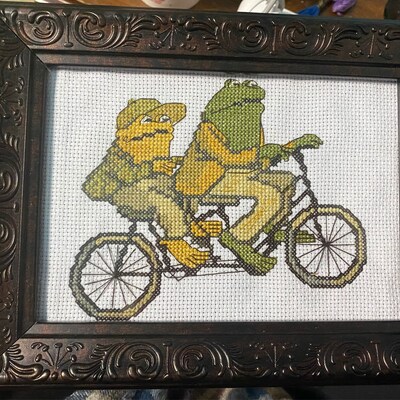 Frog and Toad Flying a Kite, a Cross Stitch Pattern - Etsy