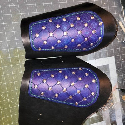 Leather Demi Gauntlet Pattern / Viking Knotwork / SCA / LARP - Etsy