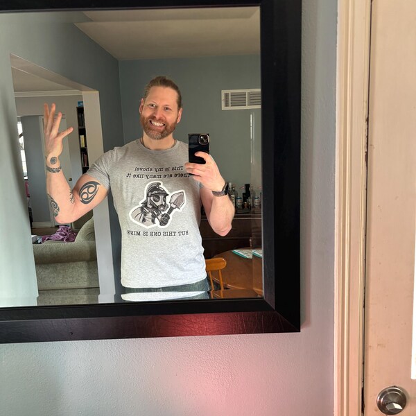 Cockroach Cowboy Shirt Rodeo Graphic Tee Gift for Entomologist Bug ...