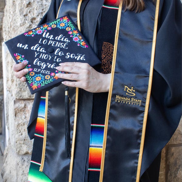 Embroidered Bouquet Grad Cap Topper | Grad Cap Decoration Topper ...