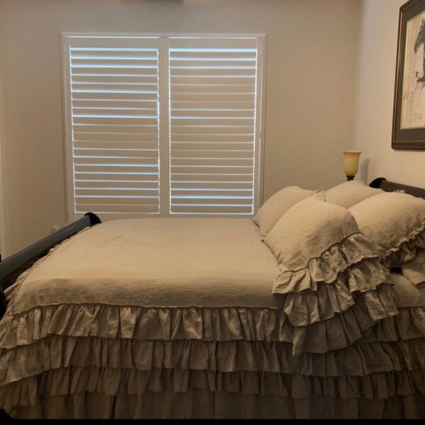 LINEN COVERLET Dust Ruffle .ruffled Linen Bedspread, Dust Ruffle ...