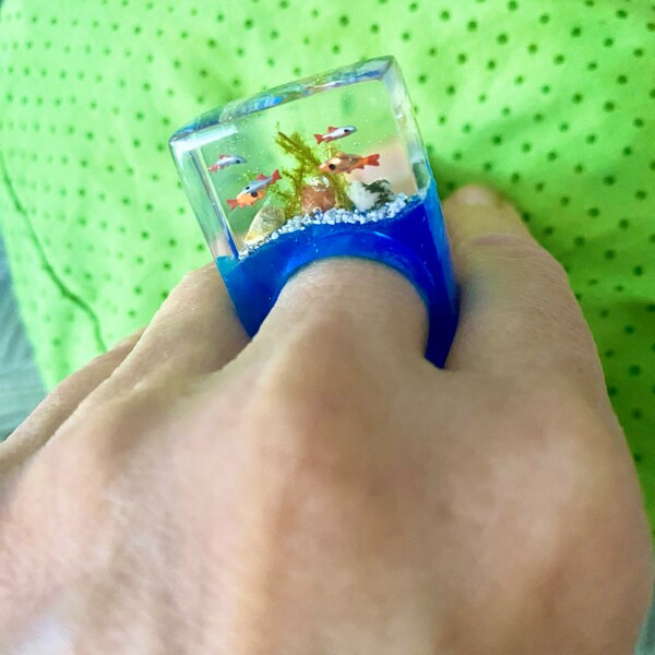 Etsy Design Awards Finalist 2020: Aquarium – Fish Ring With Silver ...