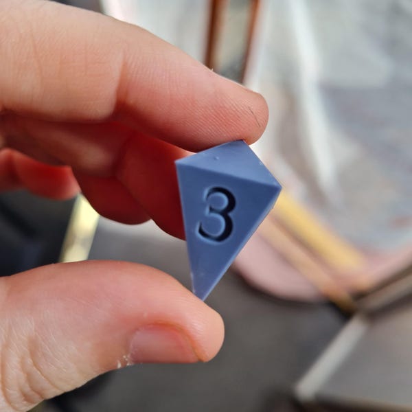 Alien Pyramid Dice Tower - (designed by Fatesend) - Etsy