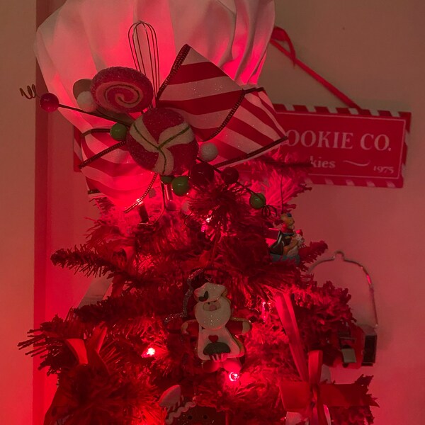 Chef Hat Christmas Tree Topper: Peppermint Bakery Theme - Etsy UK