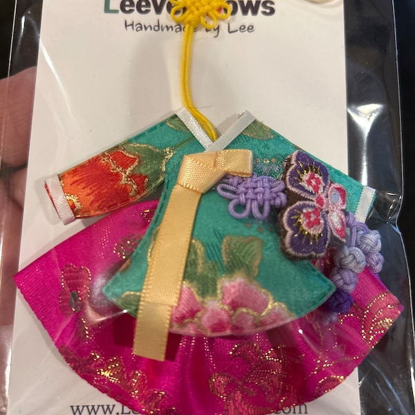 Hanbok Dress Keychain: Korean Traditional Ornament, New Year Gift - Etsy