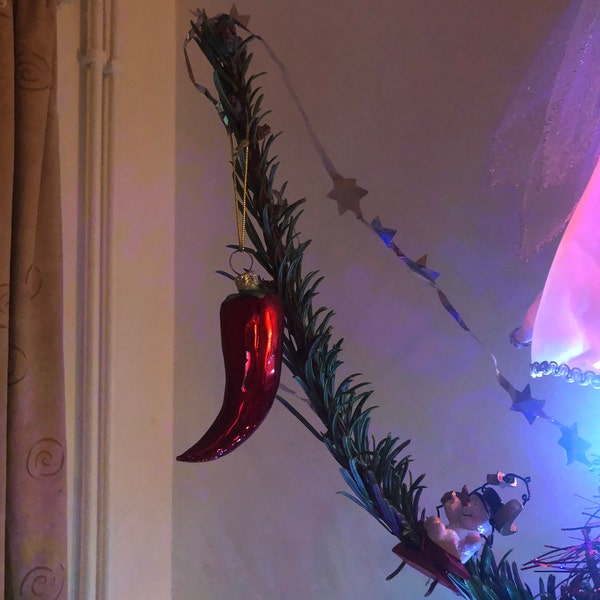 Red Green Mexican Chilli Pepper Christmas Tree Decoration - Festive ...