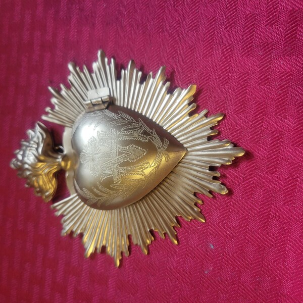 Sacred Heart, Milagro Heart, Gilded Gold Heart Box, Catholic Heart ...