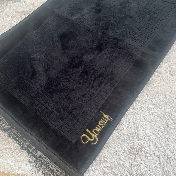 Personalized Thick Padded Velvet Prayer Mat, Premium Quality Prayer Rug ...