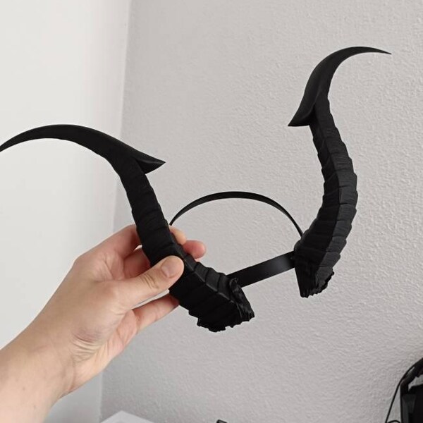 Devil Raphael Haarlep Incubus Horns Hand Painted Cosplay Replica Baldur ...