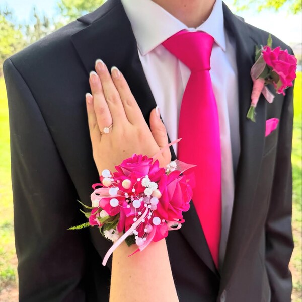 Hot Pink Wrist Corsage / Fuchsia Wrist Corsage / Hot Pink Rose Wrist ...