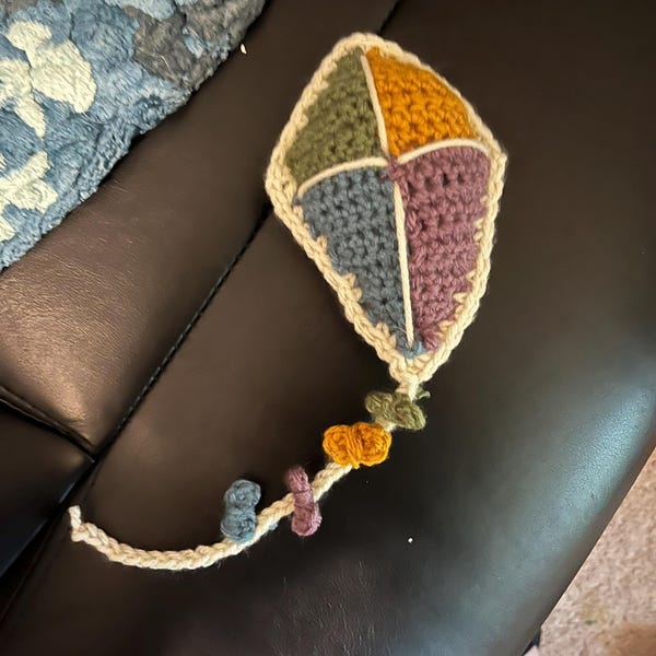 Kawaii Kite From "aradiyatoys Kawaii” Collection / Crochet Pattern ...