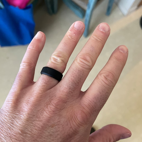 8mm Black Silicone Wedding Band | Unisex Rubber Activity Ring - Etsy