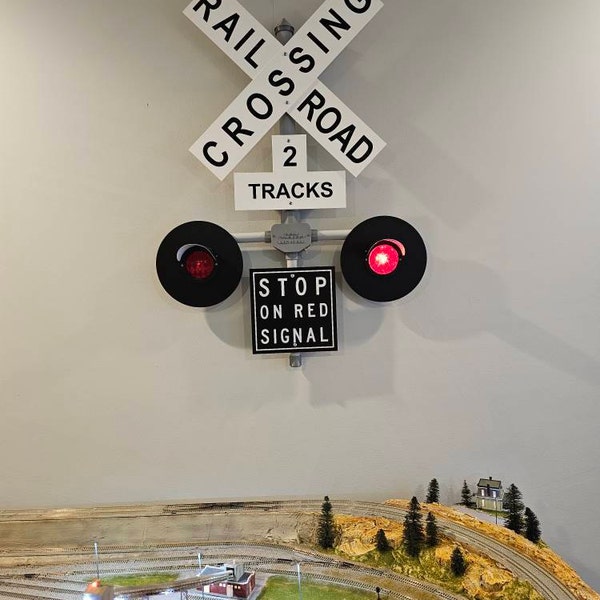 RAILROAD TRAIN CROSSING Signal Kit With Report Sign and Flashing Led ...