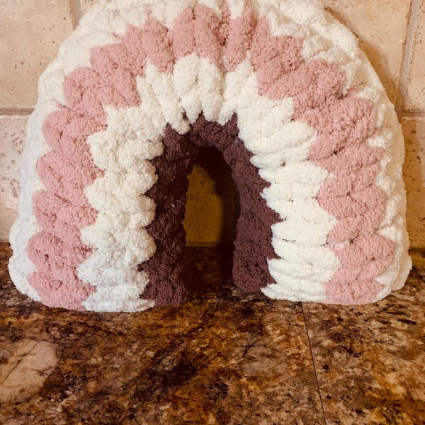 Milaney Rainbow Pillow Tutorial / Pattern, Finger Knitting / DIY ...