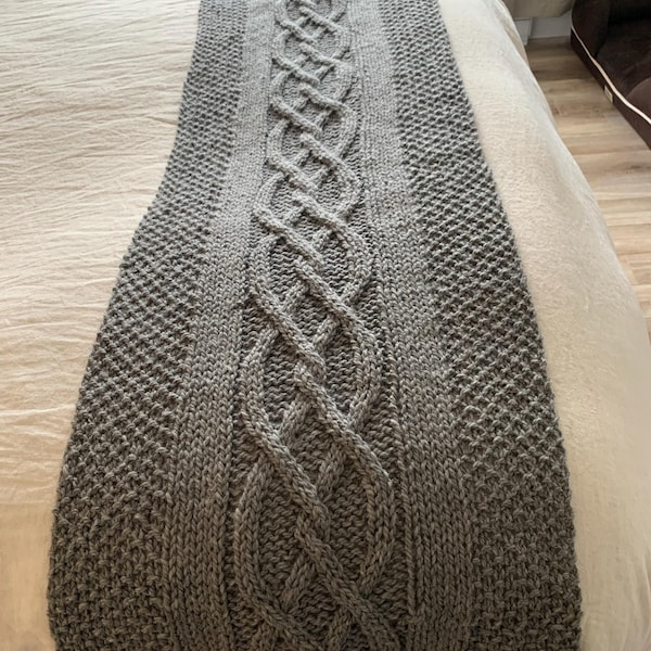 BED RUNNER KNITTING Pattern, Super Chunky Bed Scarf, Easy Beginner ...