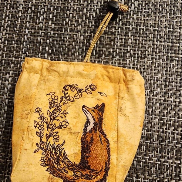 Dice Bag With Beautiful Fox, TTRPG, Board Game Accessory Dnd - Etsy