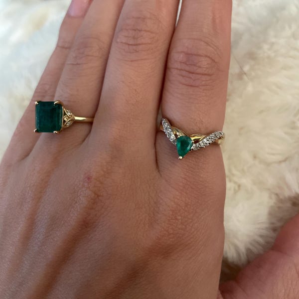 Vintage Gold in Quartz Half Bezel Set Flower Detail 14k Yellow Gold ...