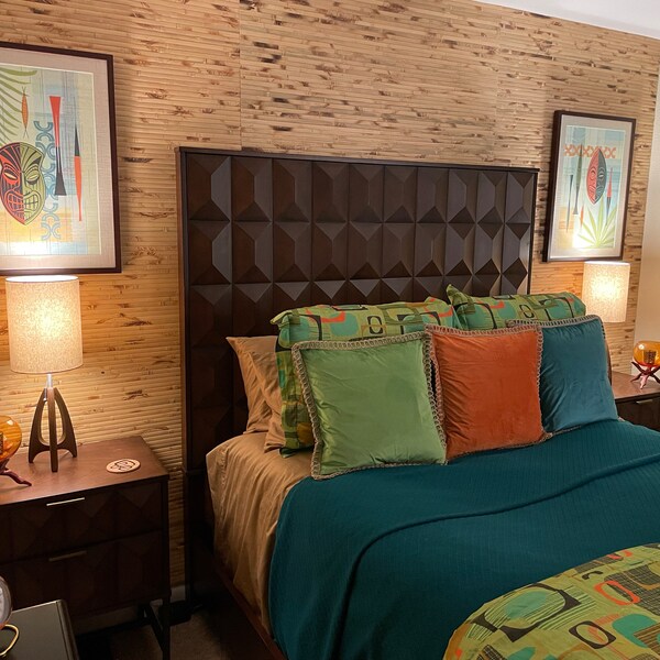 Mid Century Modern Wall Art, the Brady Bunch, Brady Bunch House, Mid ...