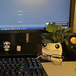 Minecraft Dirt Block Planter / Pen Pencil Holder, Mojang Grass Block ...