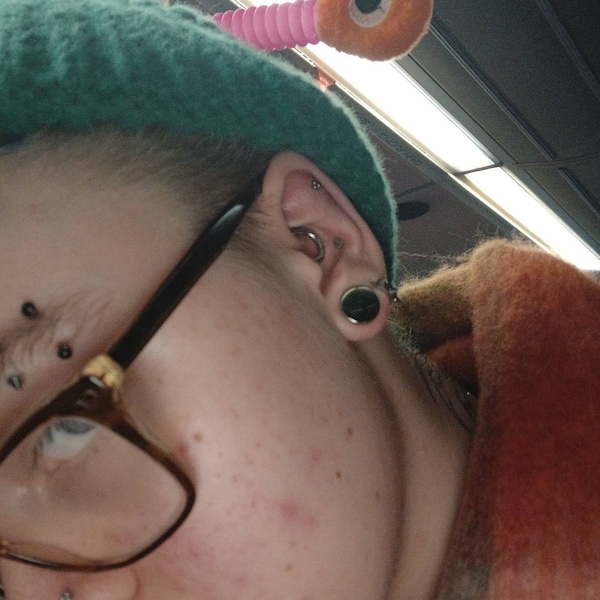 Septum Stretching Kit Black Acrylic Pincher Kit Septum & Ear Gauging ...