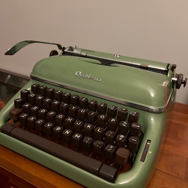 Vintage Stunning Design ABC Typewriter, 1963 High Quality German ...