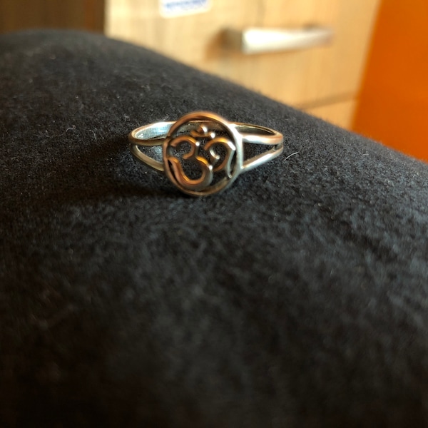 Beautiful Sterling Silver Ring With Ohm OM Design - Etsy