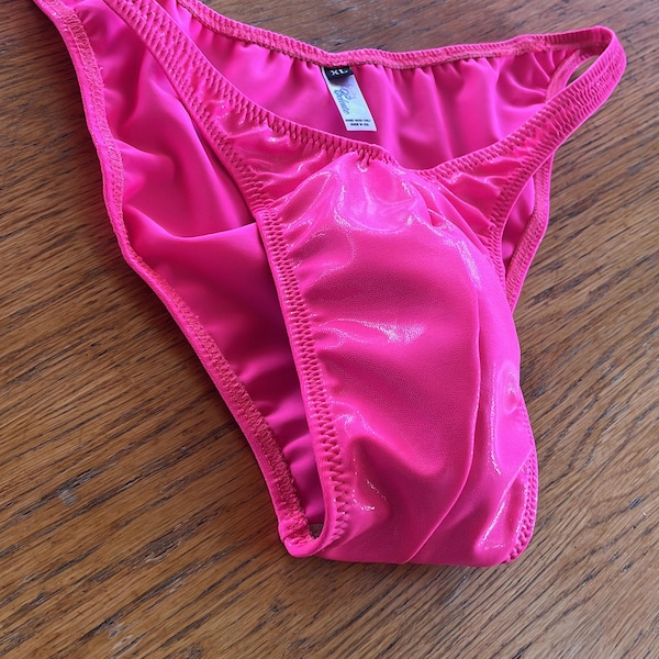 Mens *PRO CUT* Bodybuilding Posing Suit Trunks in Hologram Fabric - Etsy
