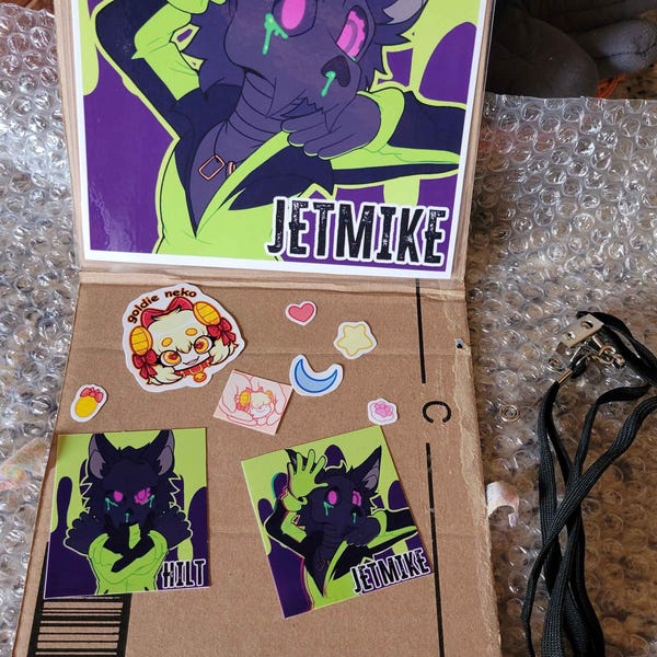 IN STOCK Call of Duty COD Ghost and Konig Mini Phone Charm Keychains ...